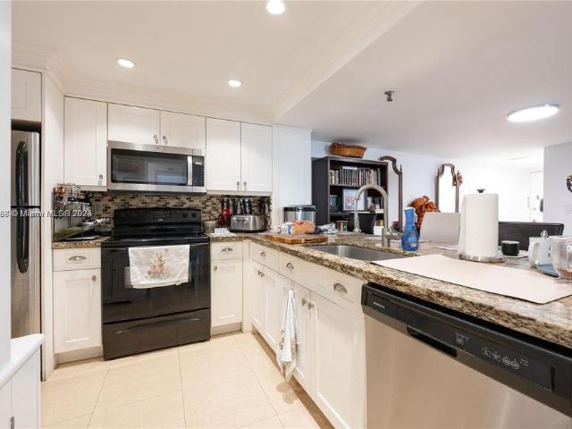 Luxury apartment complex for sale in Miami Beach, United States