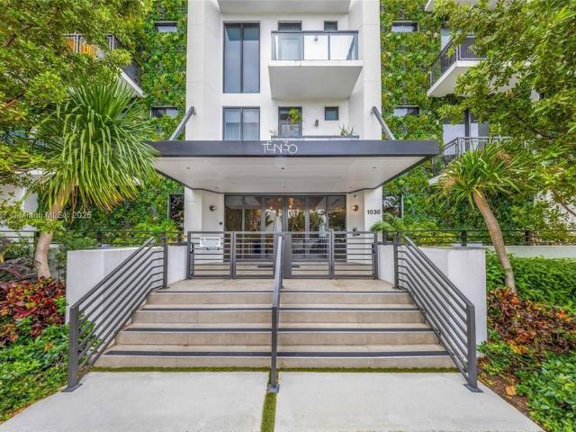 Luxury apartment complex for sale in Miami Beach, United States