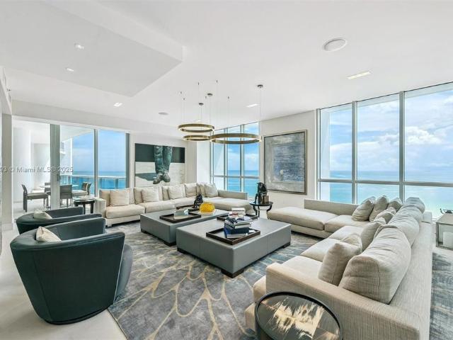 Luxury apartment complex for sale in Miami Beach, United States