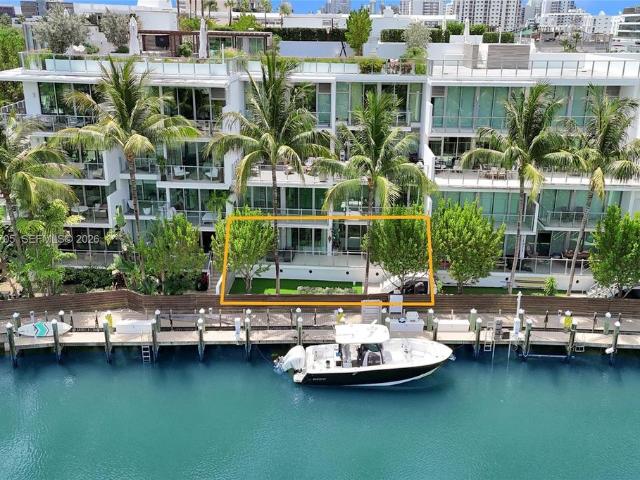 Luxury apartment complex for sale in Miami Beach, United States