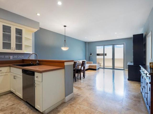 Luxury apartment complex for sale in Miami Beach, United States