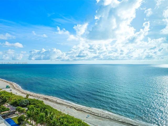Luxury apartment complex for sale in Miami Beach, United States