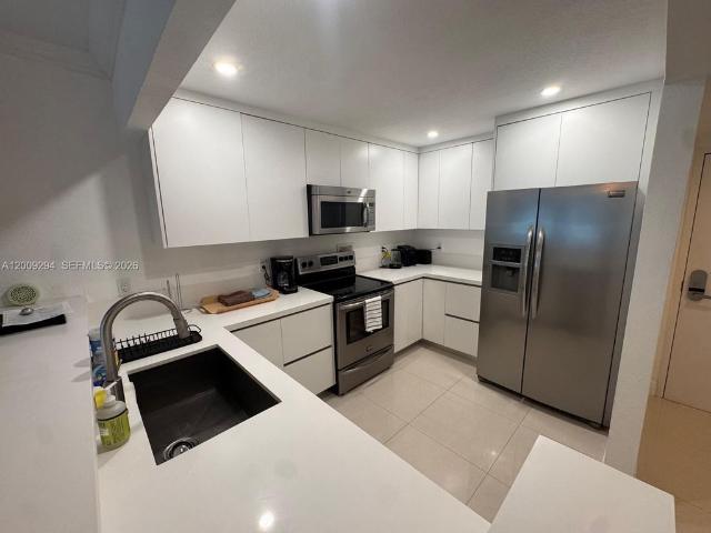 Luxury apartment complex for sale in Miami Beach, United States