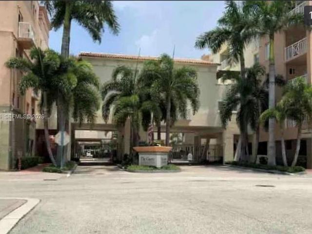 Luxury apartment complex for sale in Miami Beach, United States