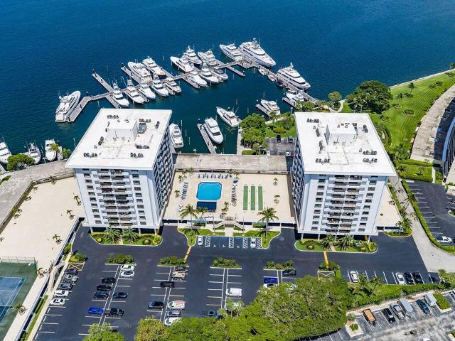 Luxury apartment complex for sale in North Palm Beach, Florida