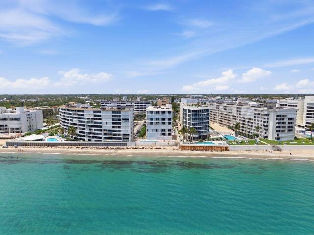 Luxury apartment complex for sale in South Palm Beach, United States