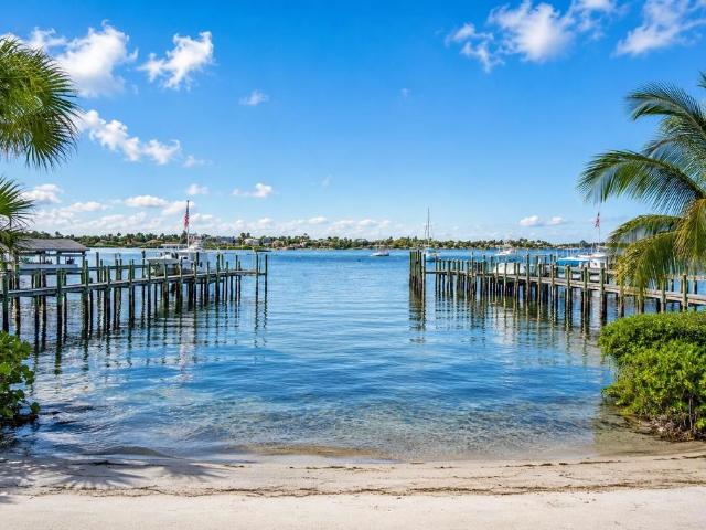 Luxury apartment complex for sale in Stuart, United States