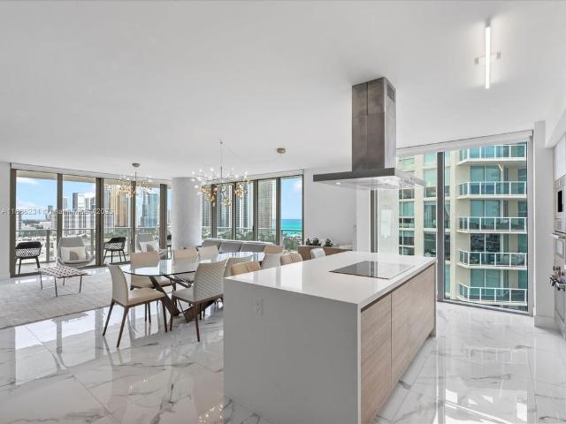 Luxury apartment complex for sale in Sunny Isles Beach, United States