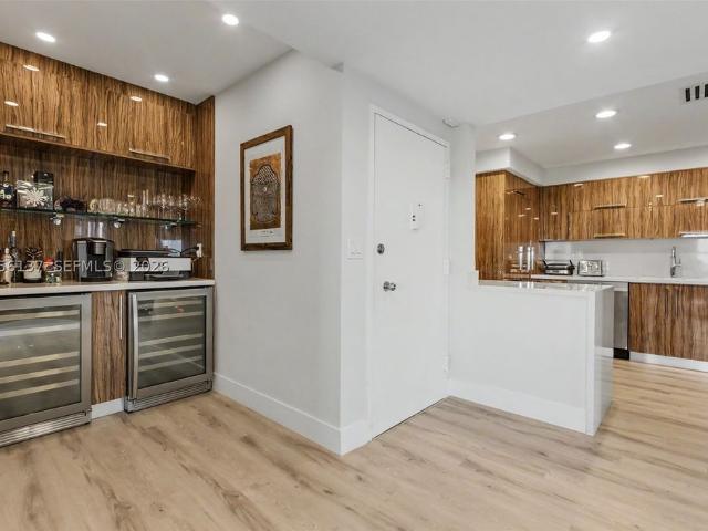 Luxury apartment complex for sale in Sunny Isles Beach, United States