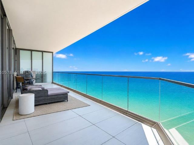 Luxury apartment complex for sale in Sunny Isles Beach, United States