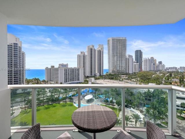 Luxury apartment complex for sale in Sunny Isles Beach, United States
