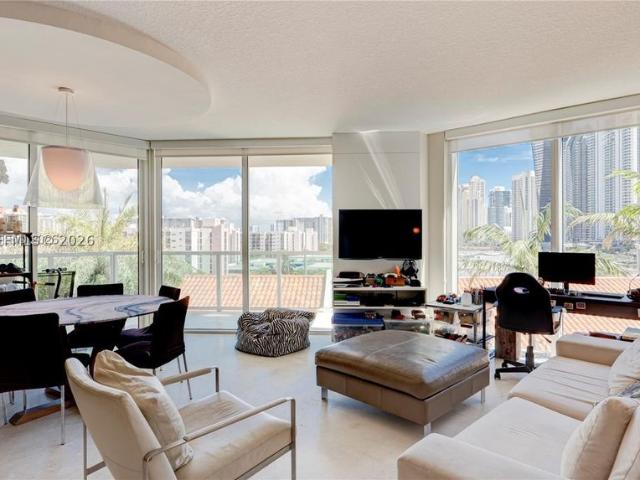 Luxury apartment complex for sale in Sunny Isles Beach, United States
