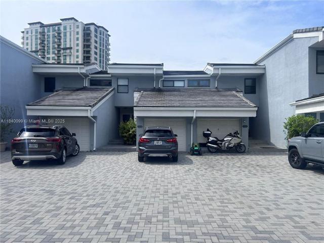 Luxury apartment complex for sale in Sunny Isles Beach, United States