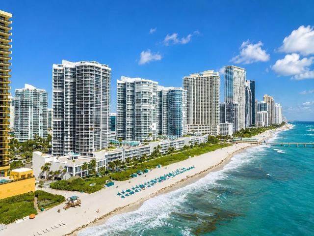 Luxury apartment complex for sale in Sunny Isles Beach, United States