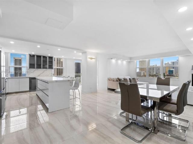 Luxury apartment complex for sale in Sunny Isles Beach, United States