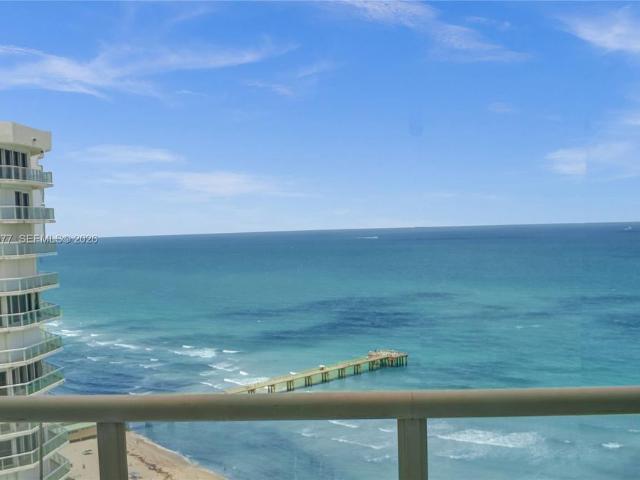 Luxury apartment complex for sale in Sunny Isles Beach, United States