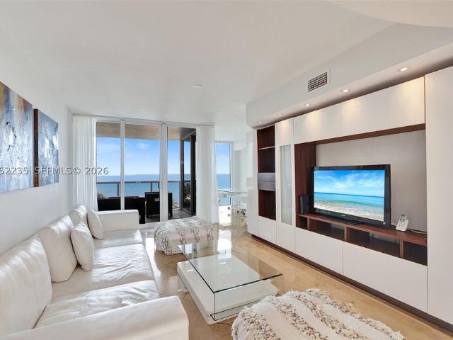 Luxury apartment complex for sale in Sunny Isles Beach, United States