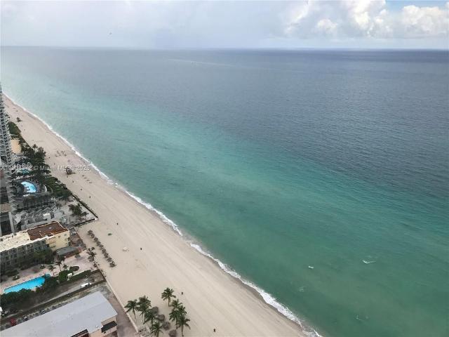 Luxury apartment complex for sale in Sunny Isles Beach, United States