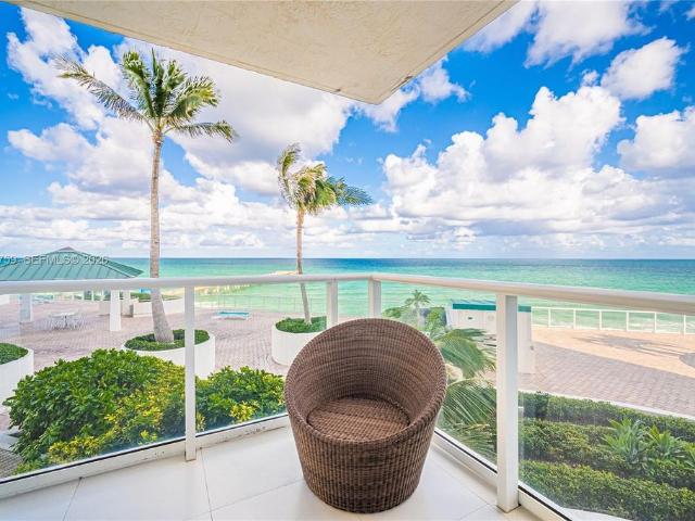 Luxury apartment complex for sale in Sunny Isles Beach, United States