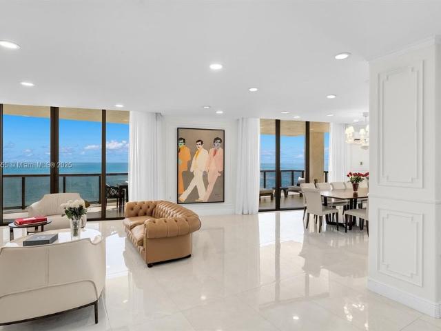 Luxury apartment complex for sale in Sunny Isles Beach, United States