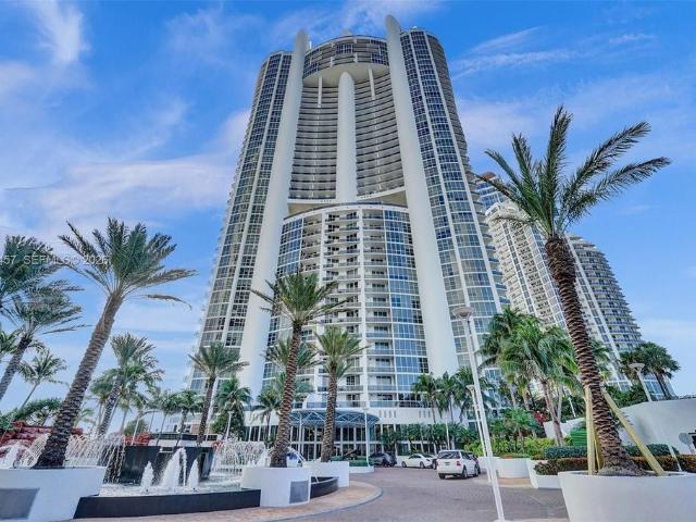 Luxury apartment complex for sale in Sunny Isles Beach, United States