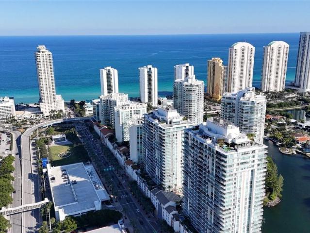 Luxury apartment complex for sale in Sunny Isles Beach, United States