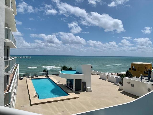 Luxury apartment complex for sale in Sunny Isles Beach, United States