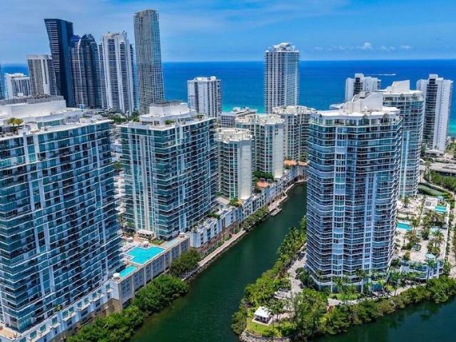 Luxury apartment complex for sale in Sunny Isles Beach, United States