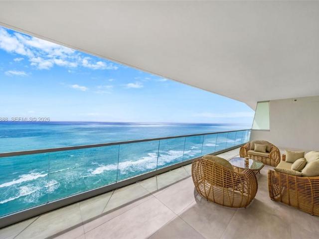 Luxury apartment complex for sale in Sunny Isles Beach, United States