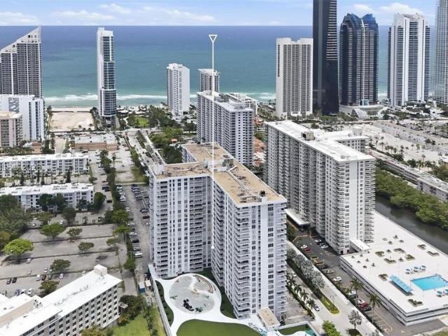 Luxury apartment complex for sale in Sunny Isles Beach, United States