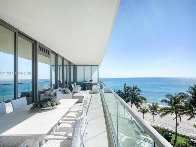 Luxury apartment complex for sale in Sunny Isles Beach, United States