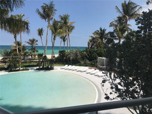 Luxury apartment complex for sale in Sunny Isles Beach, United States