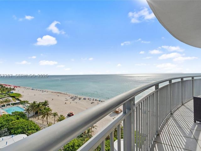 Luxury apartment complex for sale in Sunny Isles Beach, United States