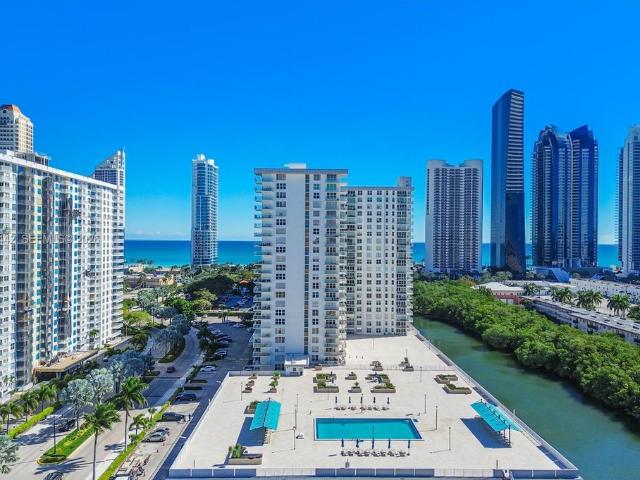 Luxury apartment complex for sale in Sunny Isles Beach, United States