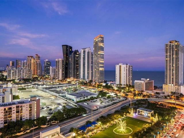 Luxury apartment complex for sale in Sunny Isles Beach, United States