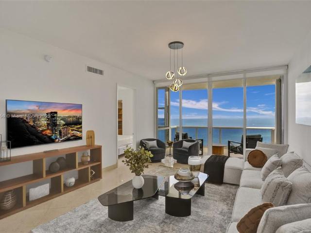 Luxury apartment complex for sale in Sunny Isles Beach, United States