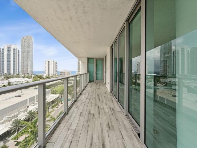 Luxury apartment complex for sale in Sunny Isles Beach, United States