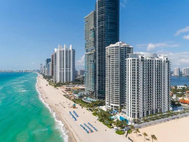 Luxury apartment complex for sale in Sunny Isles Beach, United States