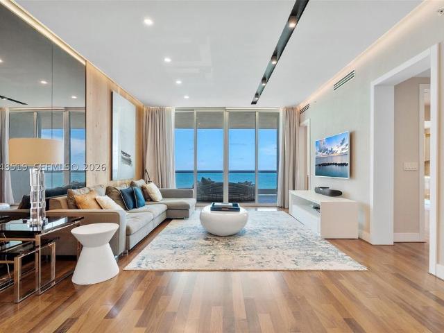 Luxury apartment complex for sale in Sunny Isles Beach, United States