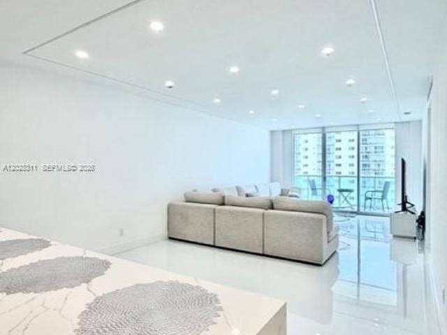 Luxury apartment complex for sale in Sunny Isles Beach, United States
