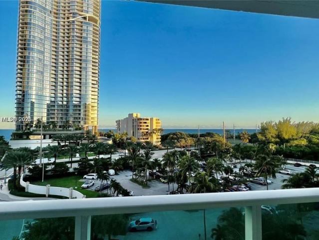 Luxury apartment complex for sale in Sunny Isles Beach, United States