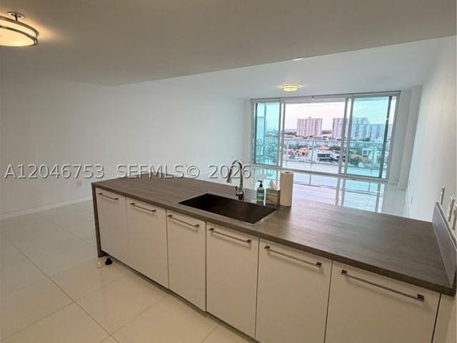 Luxury apartment complex for sale in Sunny Isles Beach, United States