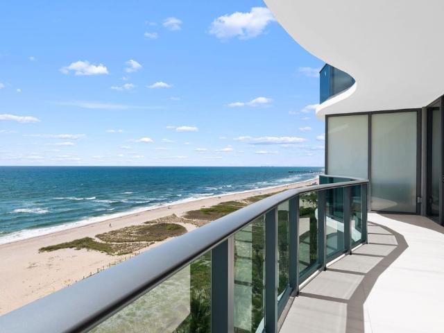 Luxury apartment complex for sale in Pompano Beach, United States