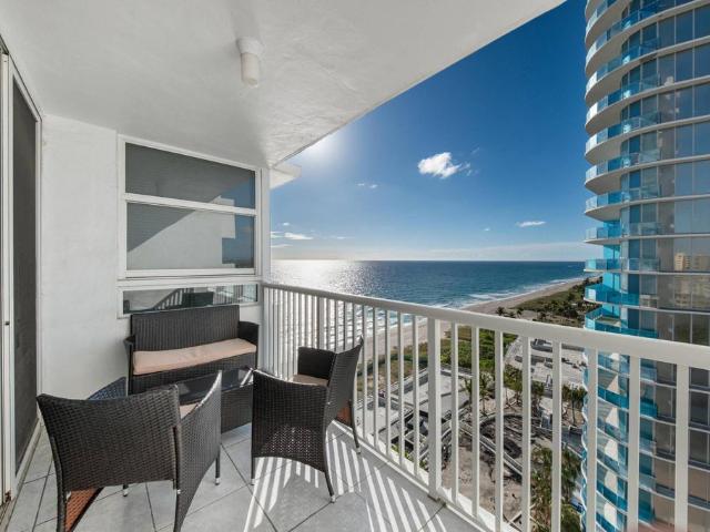 Luxury apartment complex for sale in Pompano Beach, United States