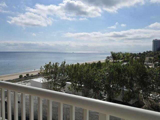 Luxury apartment complex for sale in Pompano Beach, United States