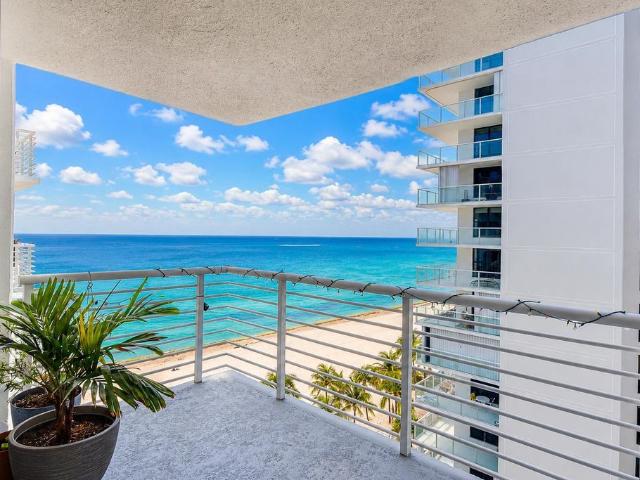 Luxury apartment complex for sale in Pompano Beach, United States