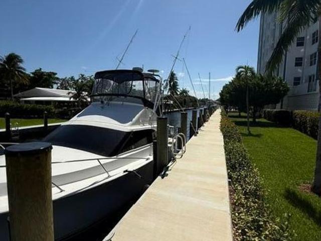 Luxury apartment complex for sale in Pompano Beach, Florida
