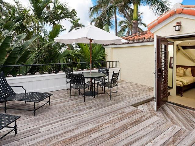 Luxury apartment complex for sale in Palm Beach, United States