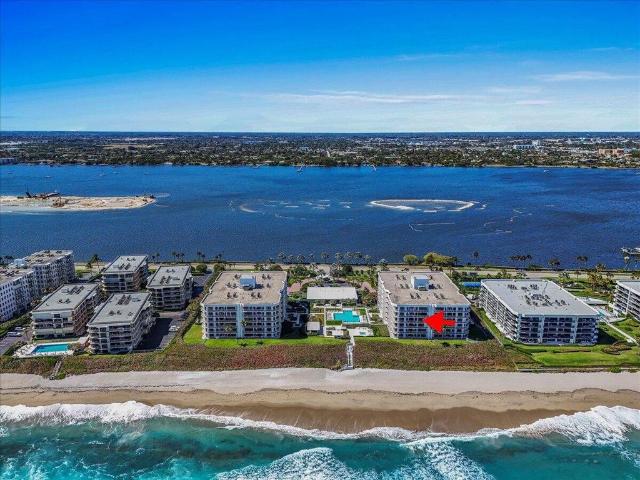 Luxury apartment complex for sale in Palm Beach, Florida
