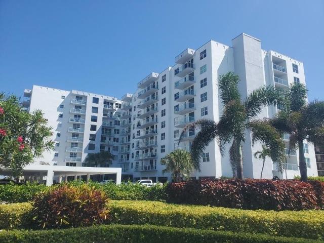 Luxury apartment complex for sale in Palm Beach, Florida